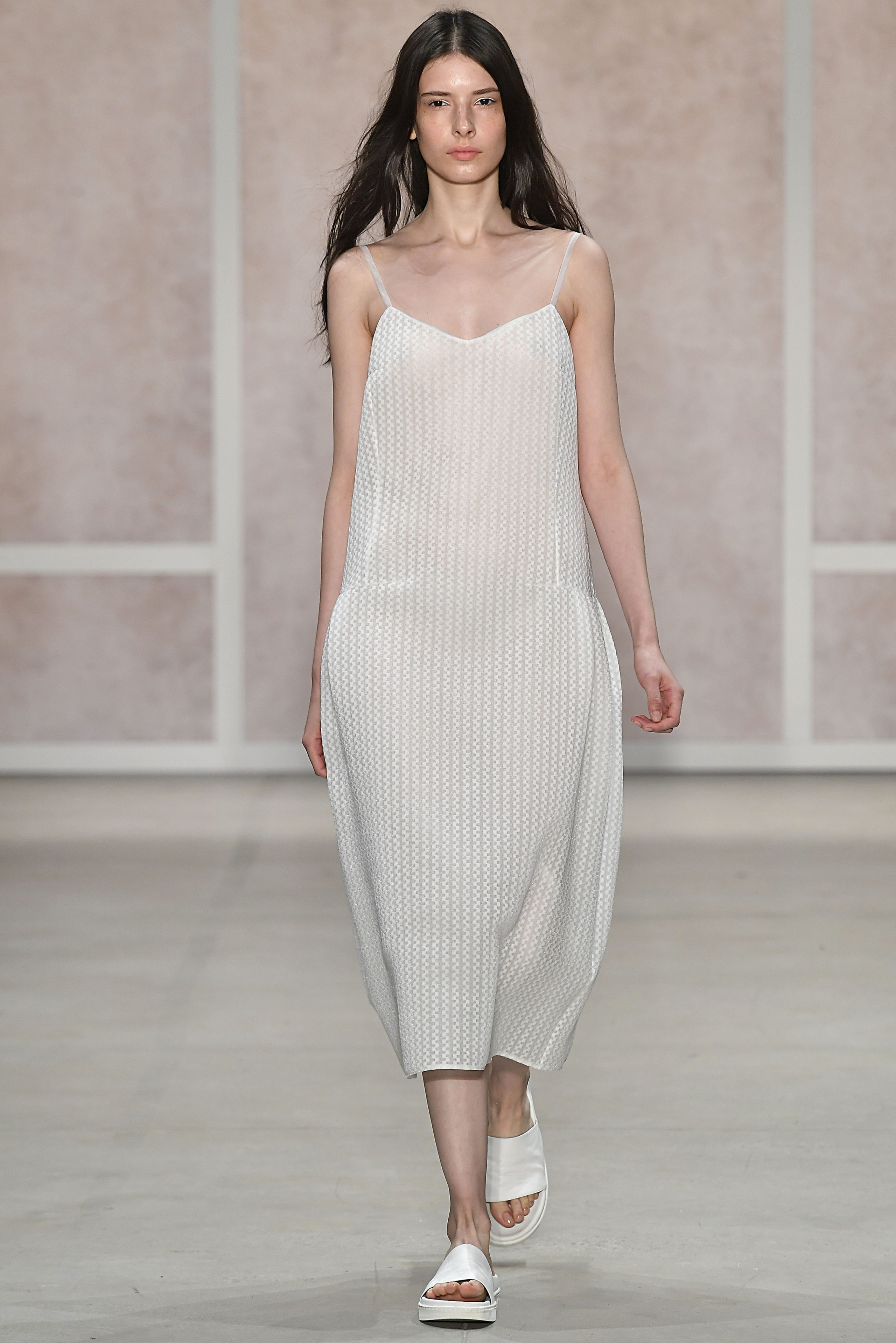 NOON BY NOOR NYFW SS17 – fashiontv.com