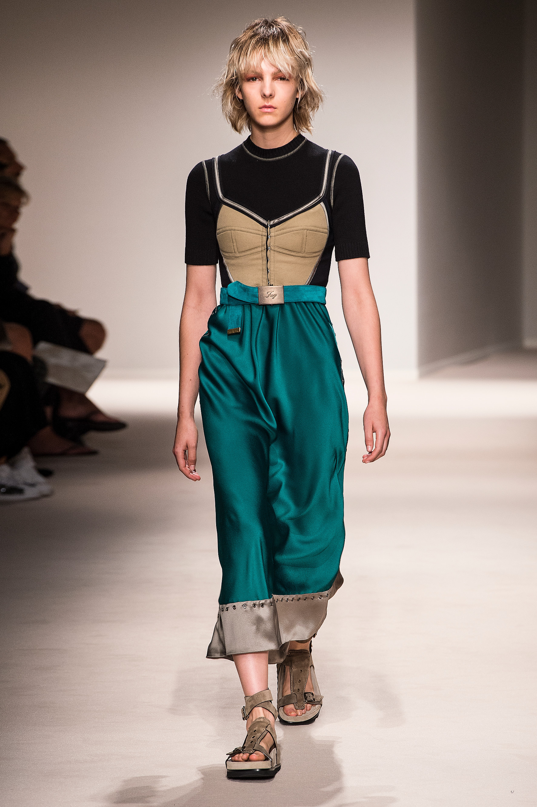 FAY MFW SS17 – fashiontv.com